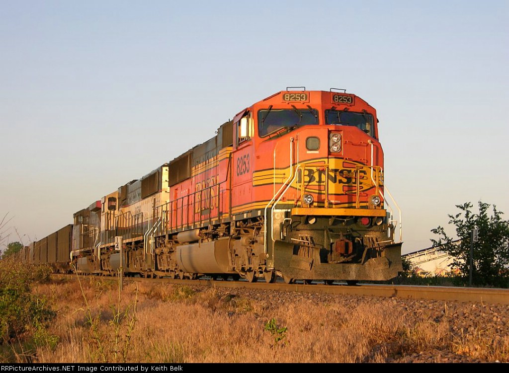 BNSF 8253